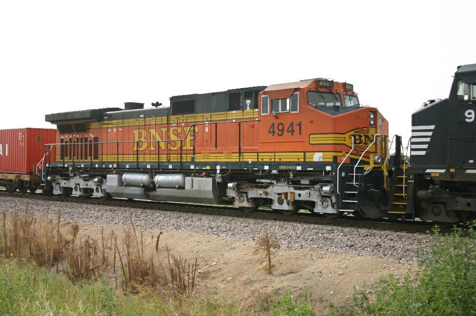 BNSF 4941